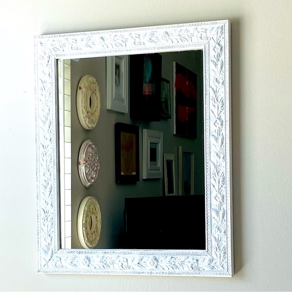 Stanley | Wall Decor | Stanley Vintage Home Decor Mirror White Gold ...